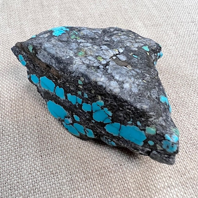 Turquoise Rough Stone – STO